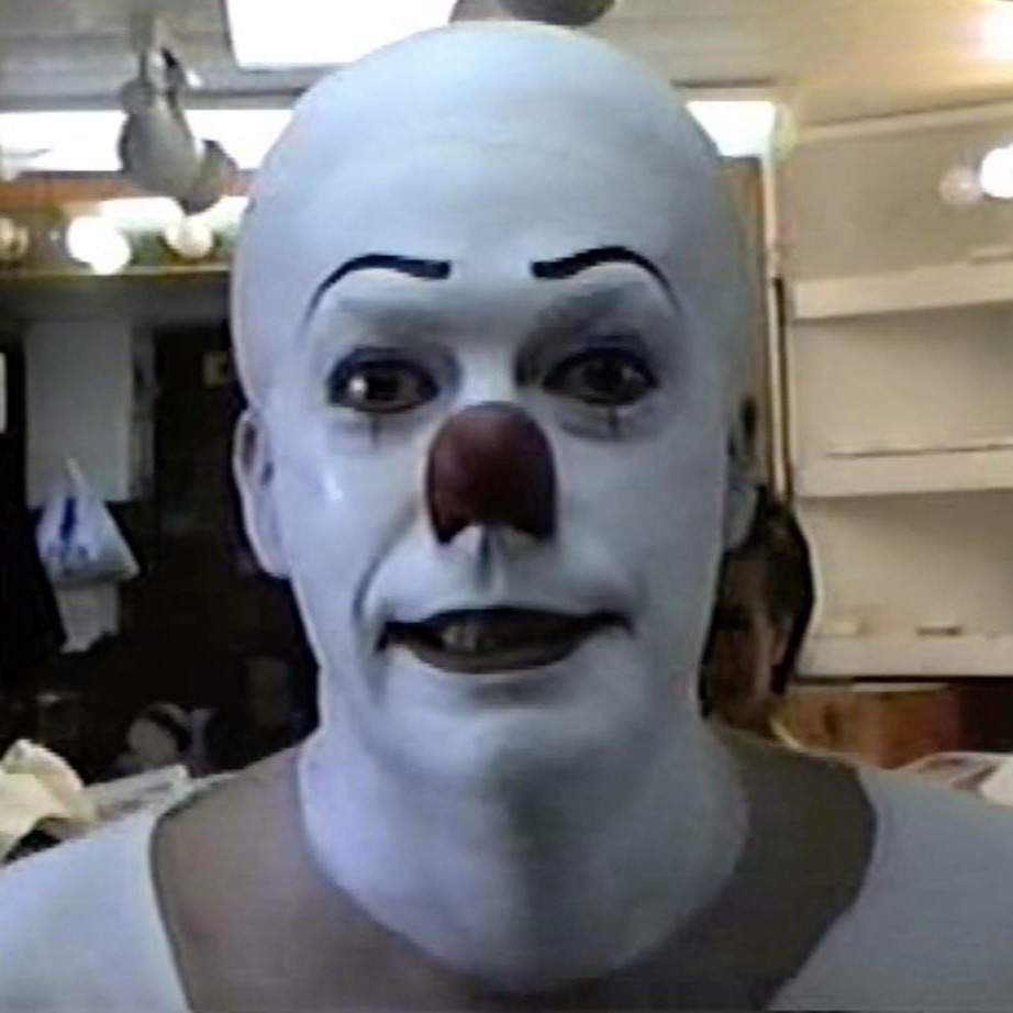 Behind-the-scenes images of Stephen King’s ‘IT’ from the original 1990 ...