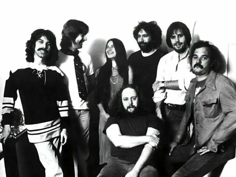How did Grateful Dead get their name?
