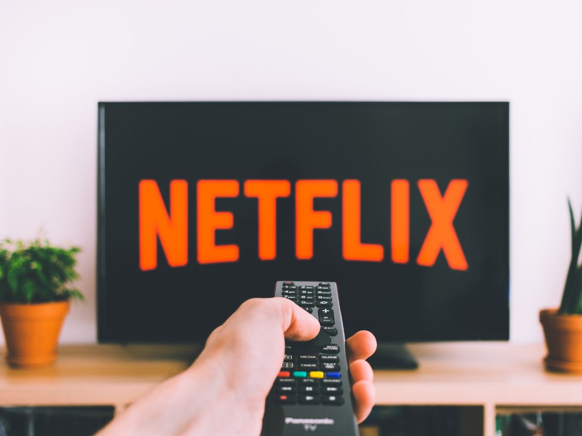 Netflix set to reel in its DVD rental service after 25 years
