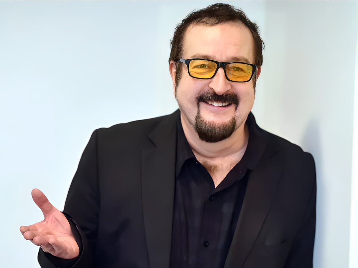 Steve Wright, BBC Radio 2 presenter, dead at 69