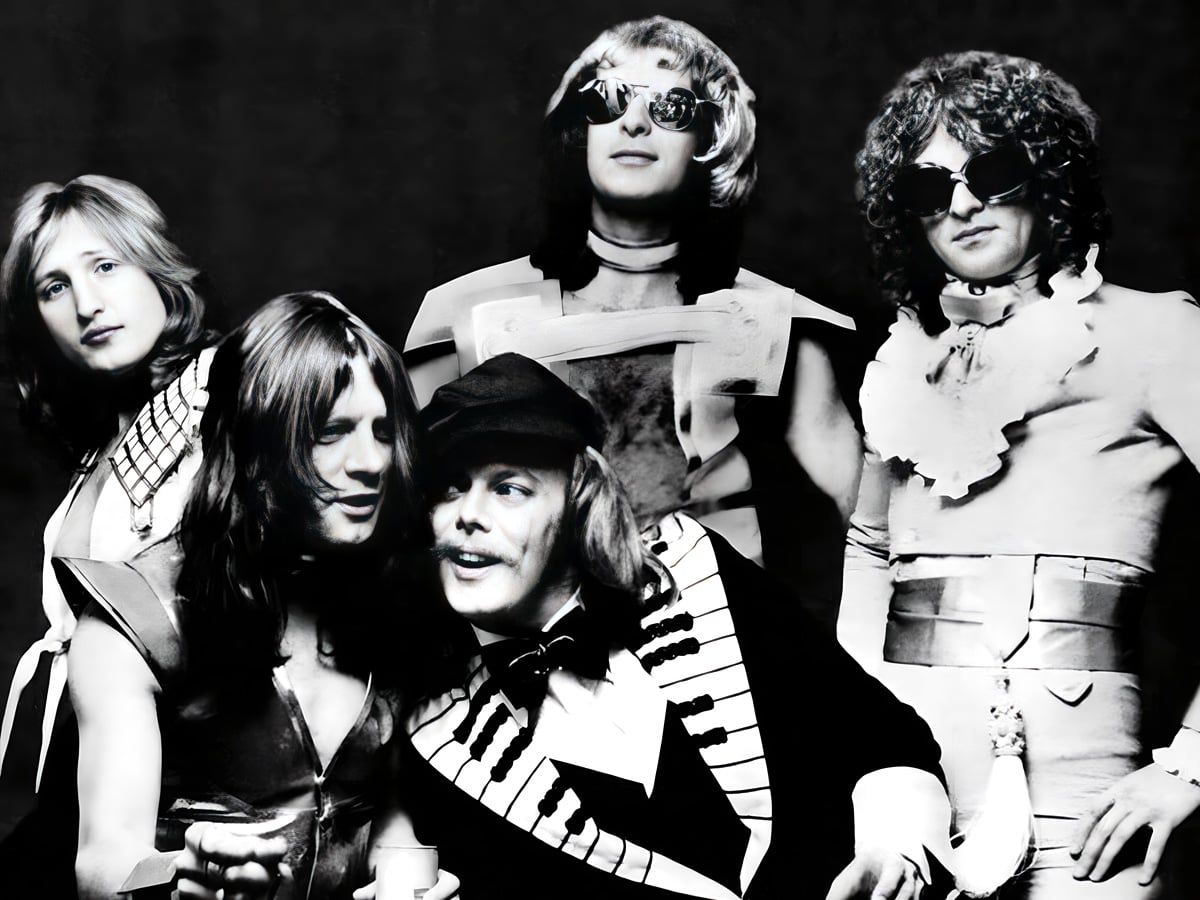 The best band Mott the Hoople ever toured with