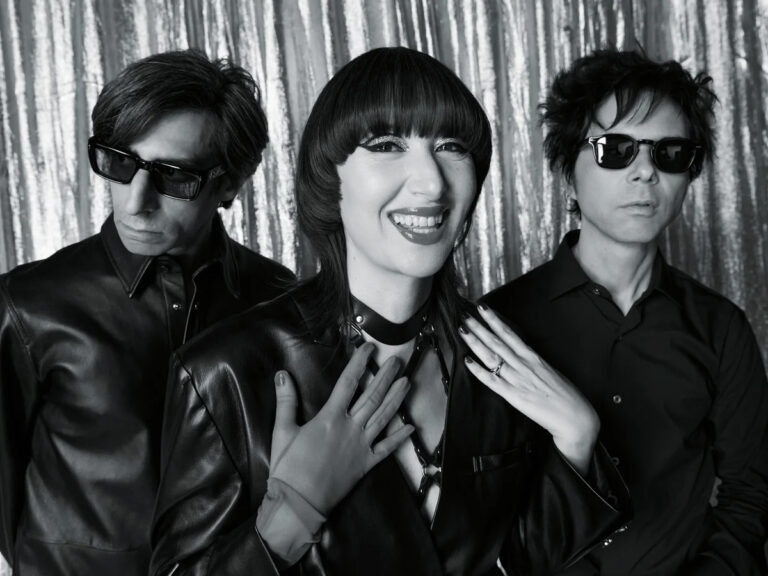 Yeah Yeah Yeahs tease return