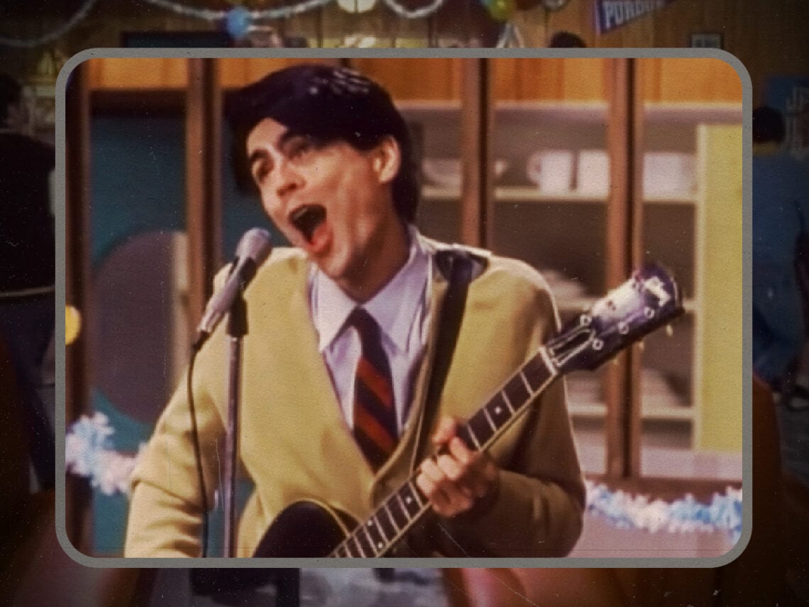 Weezer's 'Buddy Holly' video is now a turducken of nostalgia